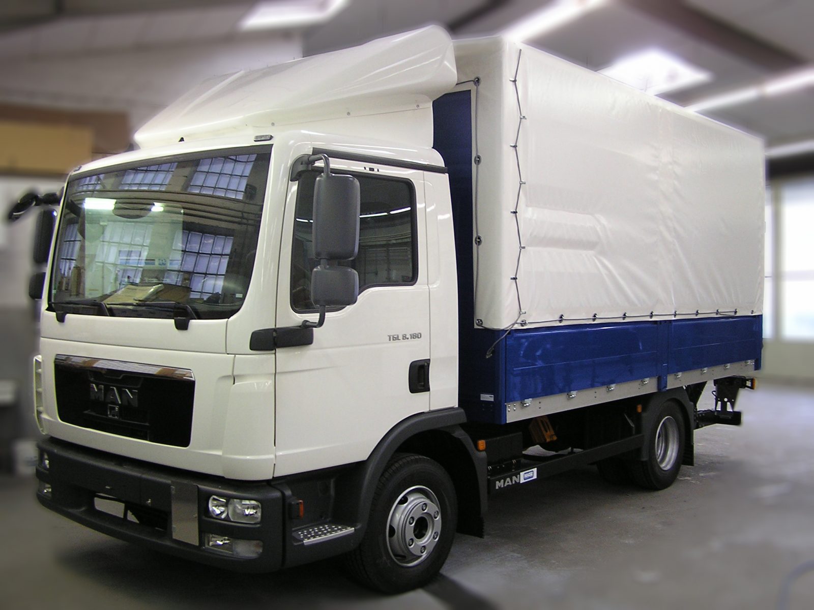 TFS Fahrzeugbau GmbH | Pritschen & Planen